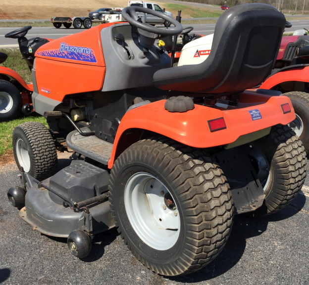 Husqvarna GT2254 | Kiel Equipment