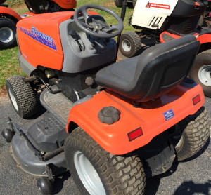 Husqvarna GT2254 | Kiel Equipment